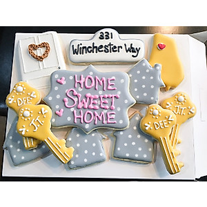 Street Sign 4.75 Inch Cookie Cutter from The Cookie Cutter Shop – Tin Plated Steel Cookie Cutter – Made in the USA