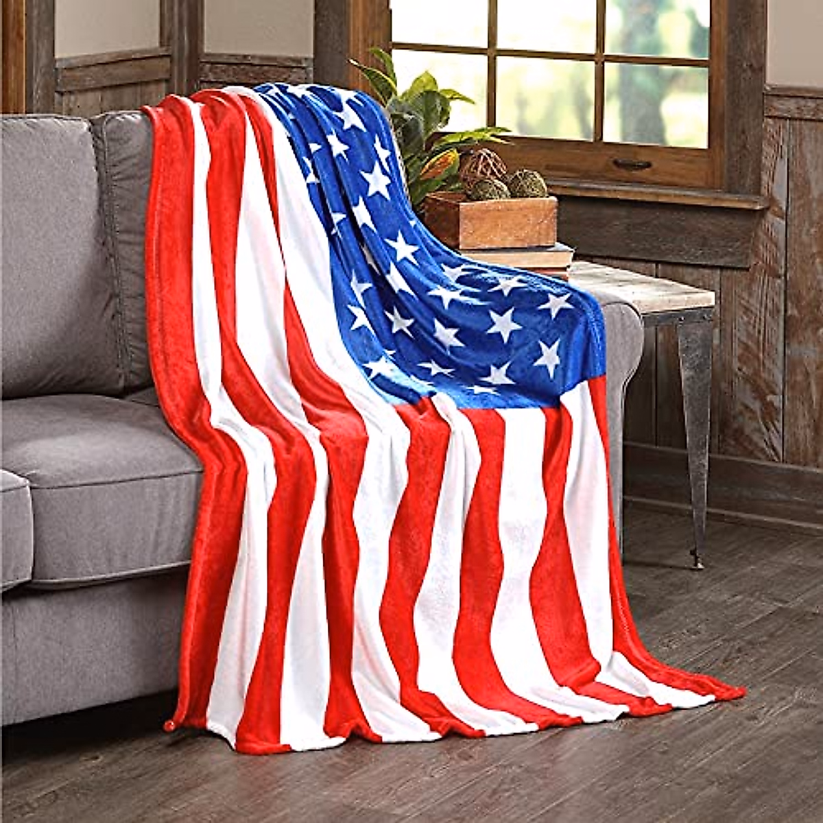 Elegant Comfort Lightweight Printed Throw Blanket- All Season, Ultra Soft, Cozy and Plush- Decorative Throw Blankets, Perfect for Lounging, 50 x 70 inches, American Flag, Throw Blanket
