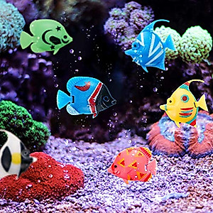 Weewooday 20 Pieces Artificial Moving Fishes Plastic Floating Fishes Lifelike Fish Ornament Aquarium Decorations for Fish Tank (Random Style)