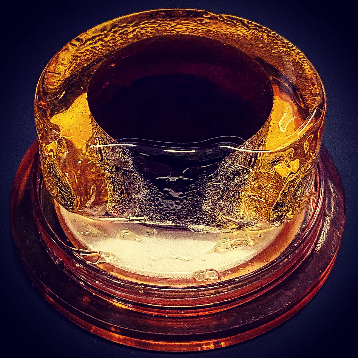 CECILIA 'Sanctus' Rosin for Violin, Rosin Specially Formulated Violin Rosin for Violin Bows with Included Rosin Spreader (Full Cake)