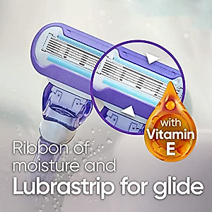 Gillette Venus Extra Smooth Swirl Razors for Women, 1 Venus Razor, 4 Razor Blade Refills, Flexiball Handle for a Close, Smooth Shave