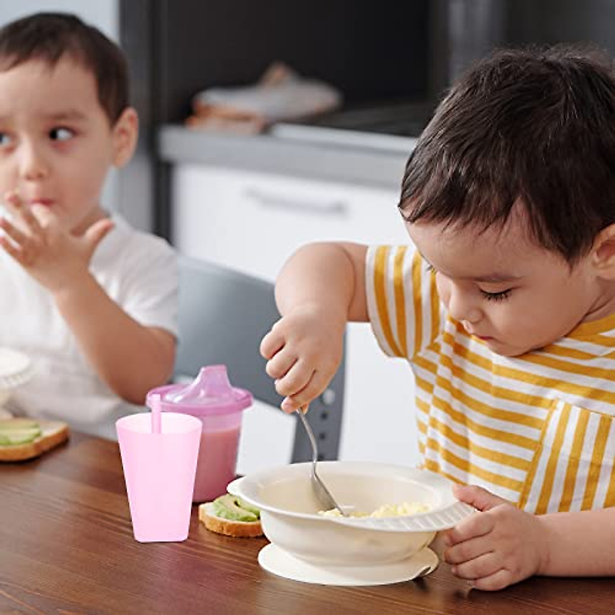 EXCEART Sippy Cup 4PC Sippy Cups Plastic Cups with Built- in Straw Candy Color Water Container Drinking Cups Toddler Drinking Cups Milk Cups Straw Cups for Children Kids Water Cup(Random Color)