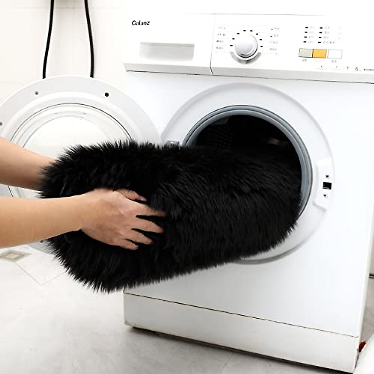 CKLZSAY Luxury Soft Fluffy Deluxe Rug Faux Fur Sheepskin Rug Home Deco Rugs Bedroom Living Room Floor Sofa Cover Seat Cushion Bedside Fuzzy Rug Sheepskin Shape (Black, 2'x6' Sheepskin)