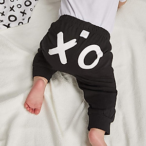 Stephan Baby Black and White Collection, Sweat Pants-Style Diaper Cover, Hugs + Kisses, Fits 6-12 Months (G2151)