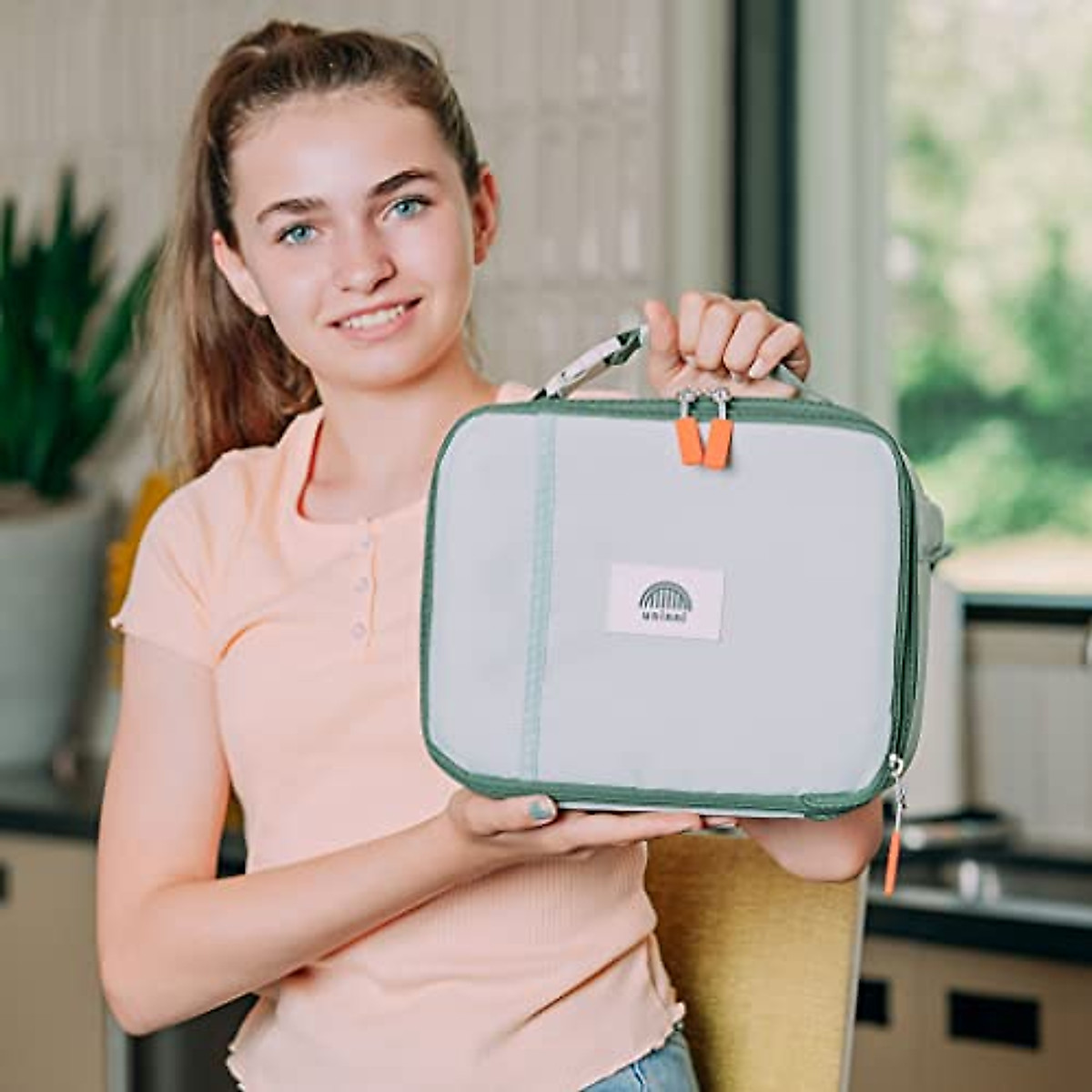 uninni Mint Insulated Lunch box for Kids - Age 3+ with Leak-Resistant Storage, Mesh Pocket, Removable Divider for Snacks, Sandwiches and Drinks, BPA-Free Food-Grade lunch bag kids, Girls and Boys