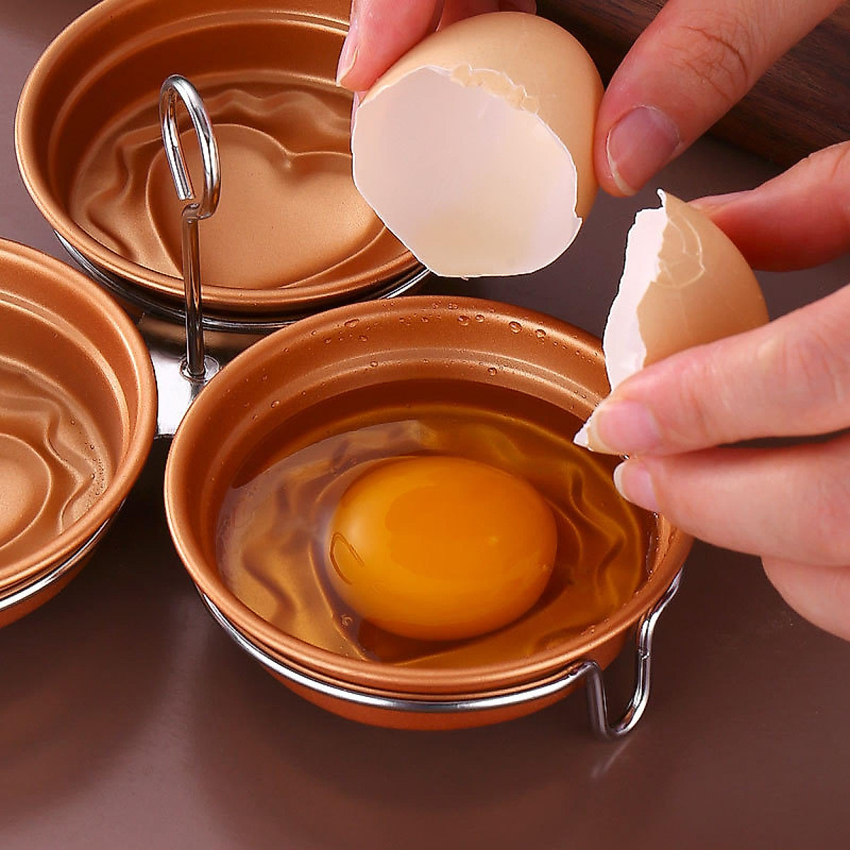 RJMPUCUT Stainless Steel Egg Poacher, Nonstick 3 Poached Egg Cups for Poached Mini Multi-function Egg Steamer with Stand, Metal Egg Cups with Oil Brush for Poached Eggs Poached Egg Tool