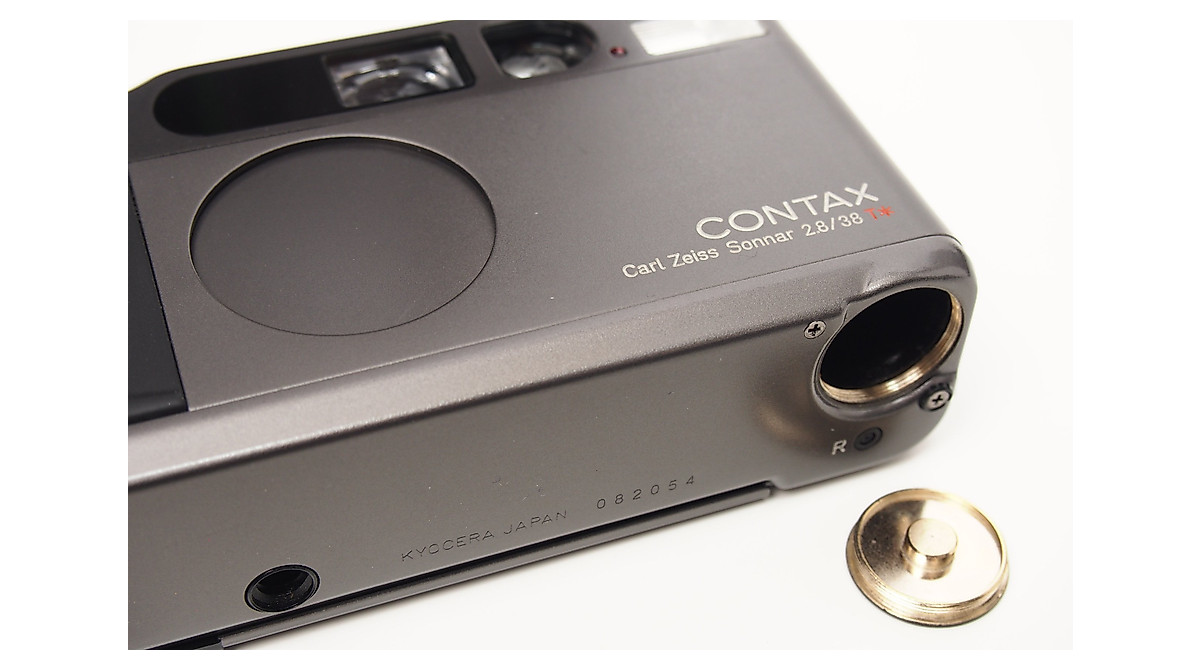 Contax T2 Titanium Black 35mm Film Camera - Compact & Stylish