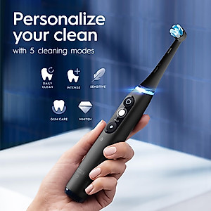 Oral-B iO Series 7 Electric Toothbrush with 1 Replacement Brush Head, White Alabaster