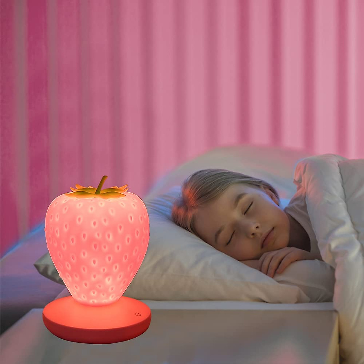 LVOERTUIG Strawberry Night Light, Cute Silicone Strawberry Lamp, LED Cute Night Light, Bedside Color Changing Lamp, 3 Modes Touch for Birthday, Christmas