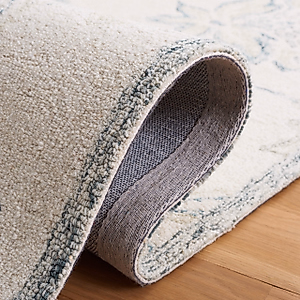 SAFAVIEH Micro-Loop Collection Area Rug - 5' x 8', Ivory & Blue, Handmade Floral Wool, Ideal for High Traffic Areas in Living Room, Bedroom (MLP477A)