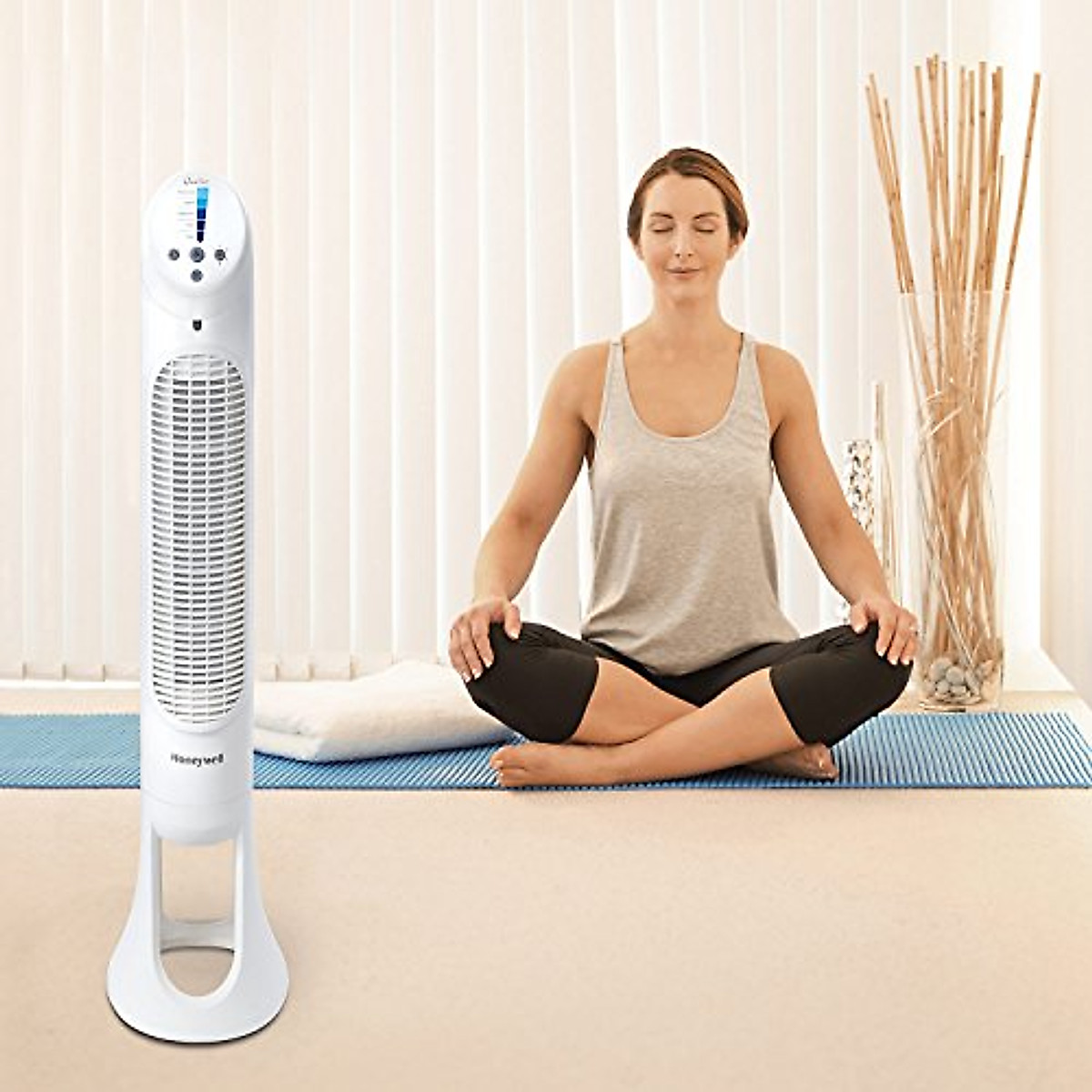 Honeywell QuietSet Whole Room Oscillating Tower Fan (5 Speed Settings, Oscillating 80°, Timer Function, Auto-Off Lights, Remote Control) HYF260