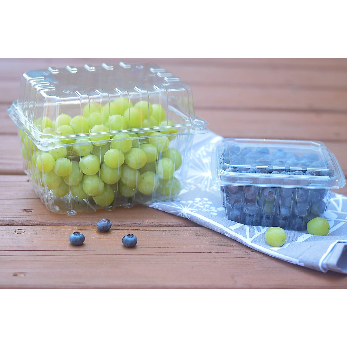 75 Pack - Quart Berry/Produce Basket - Vented Plastic Containers - for Tomatoes, Peppers, Grapes, Clementines