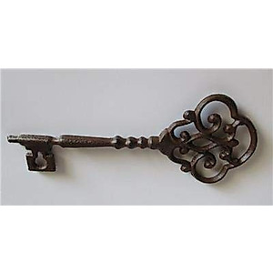 UD Decorative Iron Skeleton Key Wall Decor