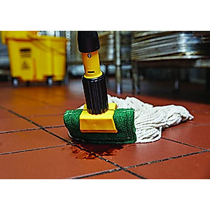 Rubbermaid Commercial Products Wood Mop Handle, 60-Inch, Lightweight Wet Mop Gripper with Heavy-Duty Clamp Handle for Floor Cleaning