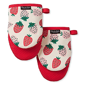 SUR LA TABLE Kitchen Essentials Quirky Strawberries Fruit Mini Oven Mitt 2-Pack Set, Heat Resistant, 100% Cotton, Flexible Non-Slip Silicone Grip, Pink/Green/Cream, 5.5"x8"