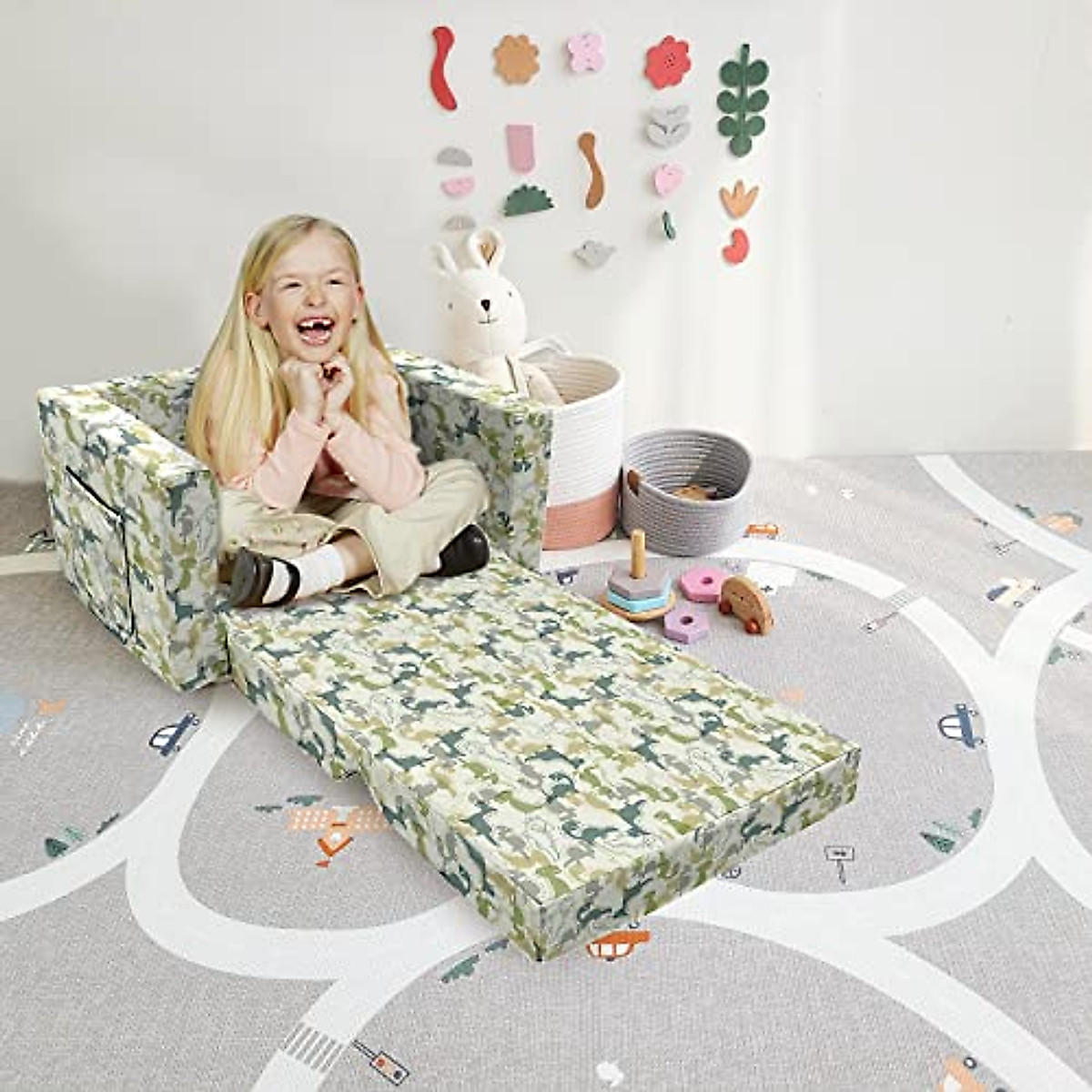 Truwelby Kids Sofa, Children's 2 in 1 Convertible Sofa to Lounger - Extra Soft Flip Open Chair & Sleeper, Cute Dinosaur Print Toddler Chair Kids Couch for Kids Girls Boys