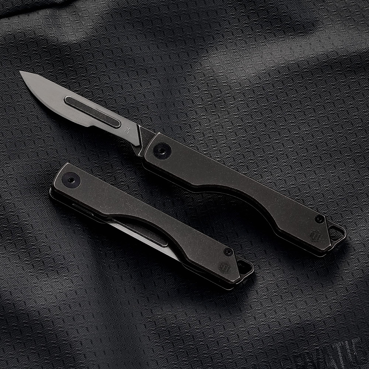 KeyUnity KK01 Titanium Folding Knife, Utility EDC Pocket Knife with #24 Replaceable Blade, for Outdoor Hunting, Camping, Fishing, Hiking for Men & Women (PVD Black)