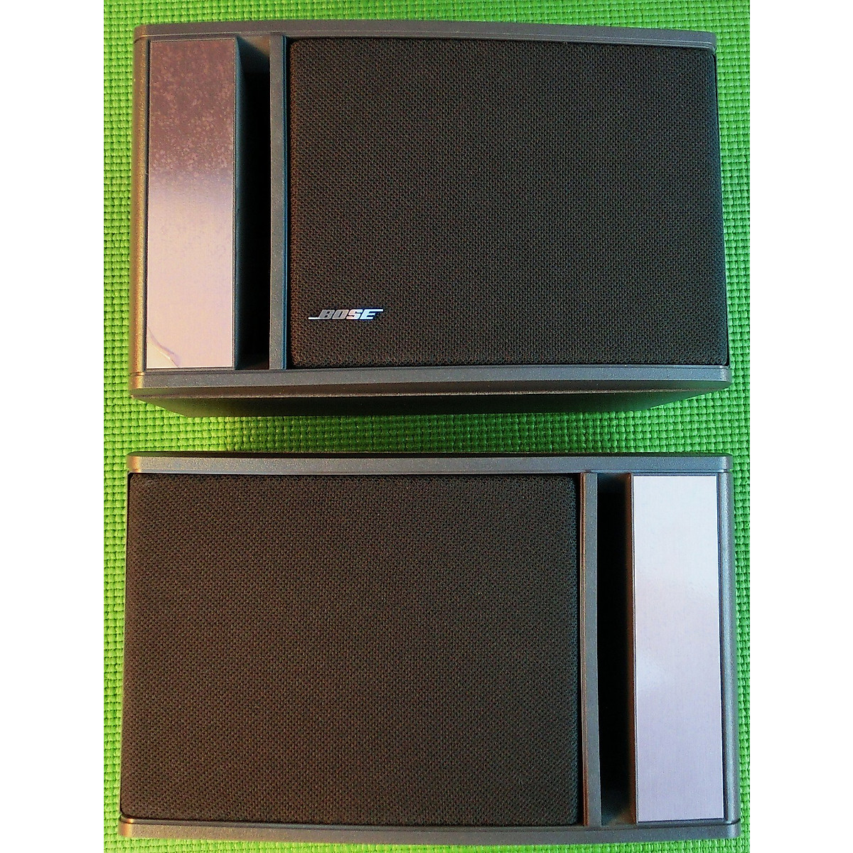 Bose 141 Pair Fullrange Bookshelf Speakers