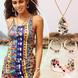 Kenning 4 Pcs Acrylic Jewelry Set for Women Statement Boho Resin Earrings Necklace Bracelet Stylish Jewelry Set for Women(Water Drop)