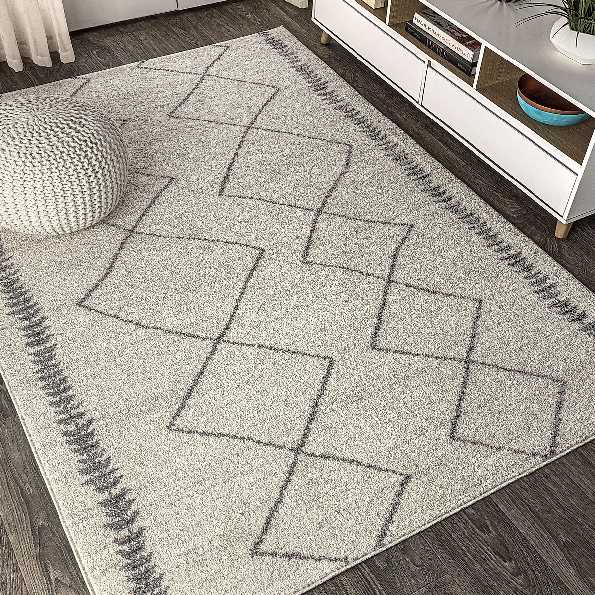 JONATHAN Y MOH203B-8 Zaina Moroccan Beni Souk Indoor Farmhouse Area-Rug Bohemian Minimalistic Geometric Easy-Cleaning Bedroom Kitchen Living Room Non Shedding, 8 X 10, Cream,Gray