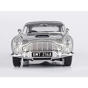 DB5 RHD (Right Hand Drive) Silver Metallic 007 "Goldfinger (1964) Movie 1/24 Diecast Model Car by Motormax 79857