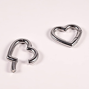 DOEARKO 2PCS Heart Design Ear Hanger Weights for Stretched Ears Gauges Ear Plugs Body Piercing Tunnels 316 Stainless Steel Hypoallergenic Body Jewelry (4G (5mm), 1#Silver)