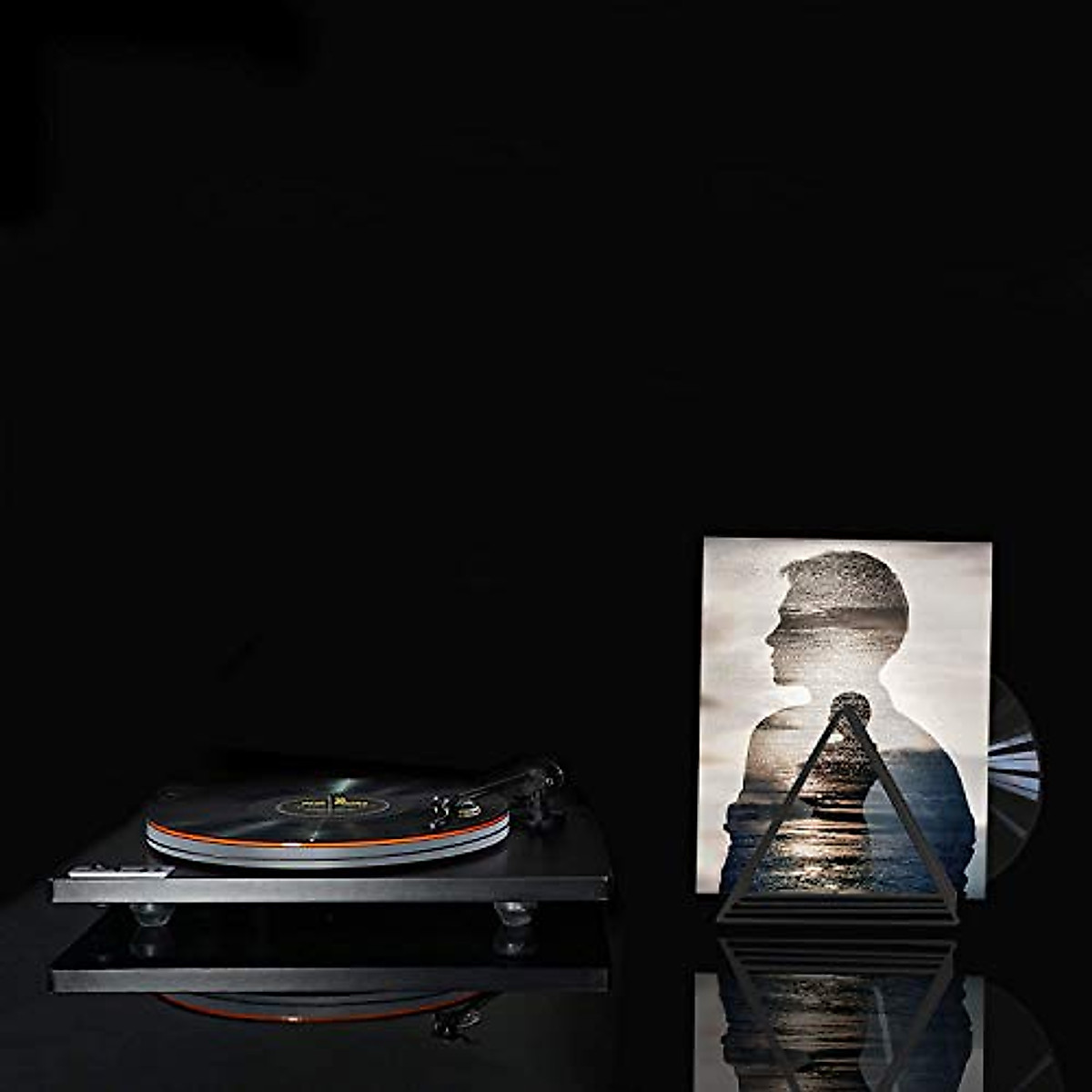 Pashion Vinyl Record Stand Holder, Desktop Album Storage Rack, Triangle Vinyl Record Shelf Display Vinyl Coated Metal Wire Rack Functional & Stylish Display Rack for Office Home