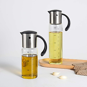 Vucchini Large Olive Oil Dispenser Bottle Kitchen Cooking Oil Dispenser Auto Flip Oil Container-Stainless Steel Leakproof Vinegar Glass Cruet (10oz and 18oz Set)