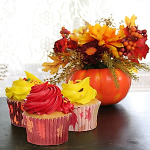 600 Counts Thanksgiving Cupcake Liners Pumpkin Maple Leaf Cupcake Baking Cups Autumn Thanksgiving Muffin Liners Paper Baking Cups for Home Baking Fall Themed Liners Party Supplies (Classic Styles)