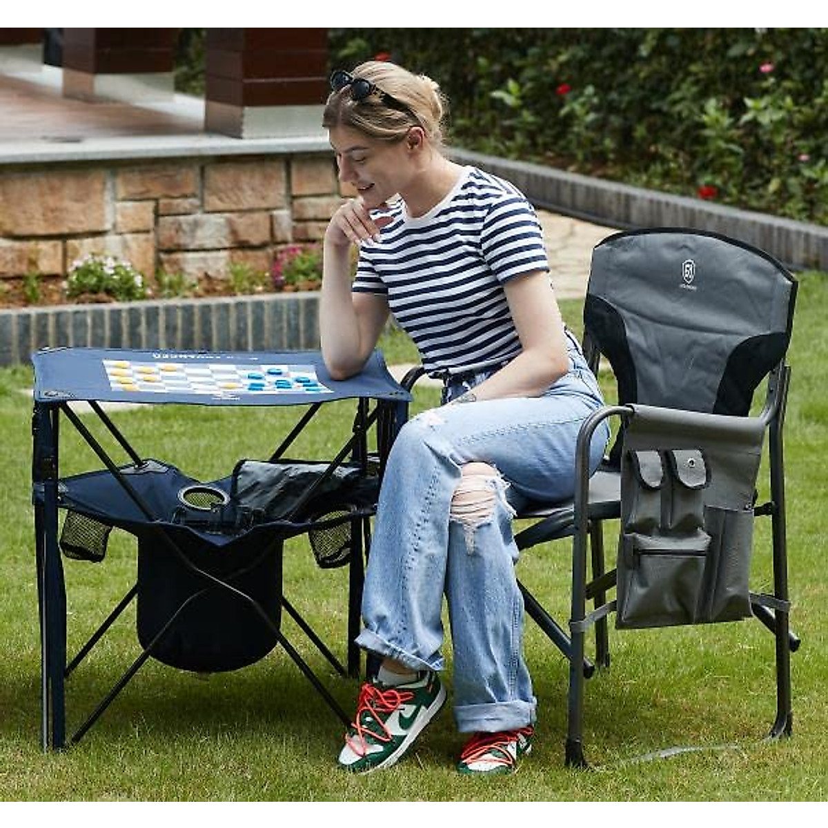 EVER ADVANCED Lightweight Folding Directors Chairs Outdoor, Aluminum Camping Chair with Side Table and Storage Pouch, Heavy Duty Supports 350LBS (Grey/Black)