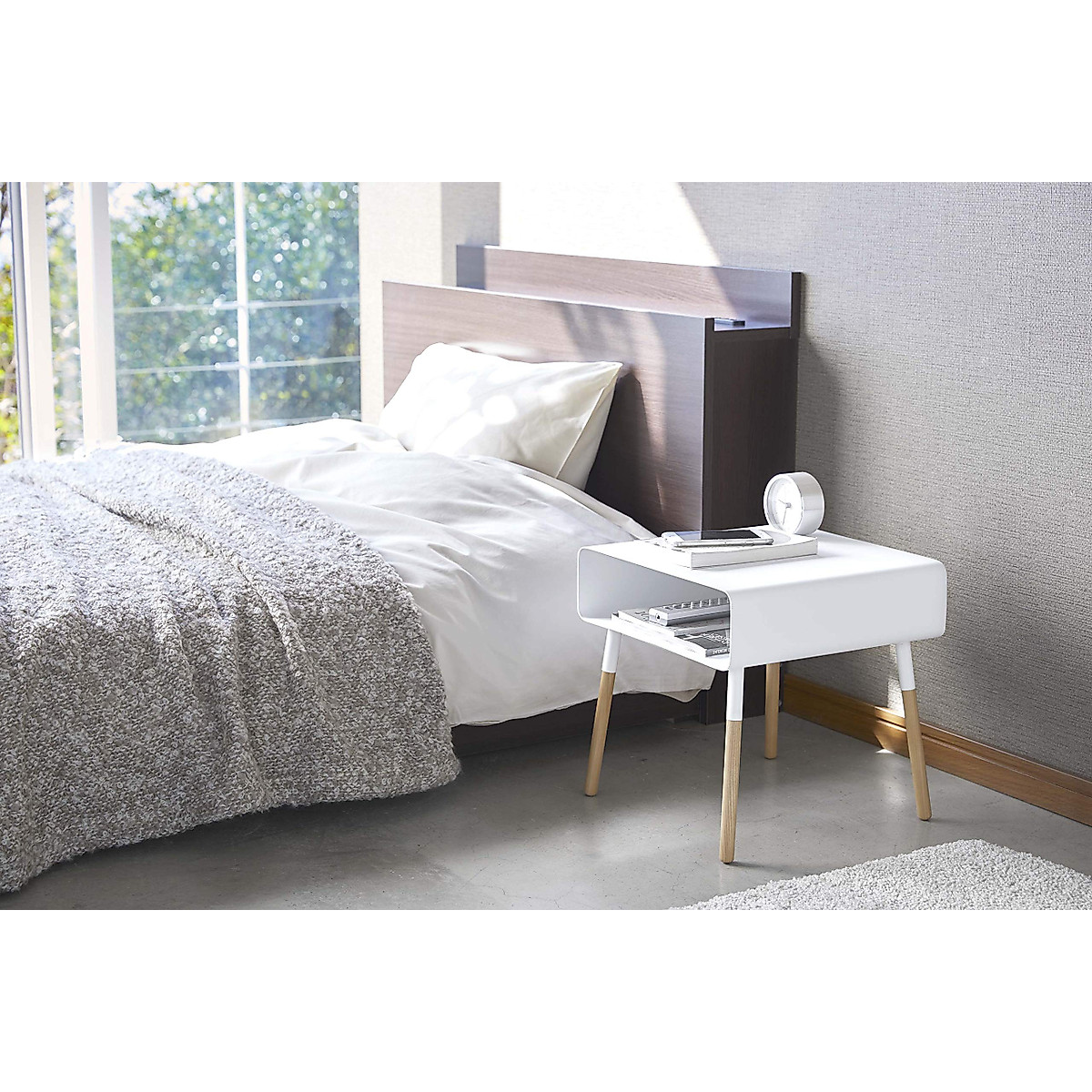 YAMAZAKI home Plain Side Table with Storage Shelf White