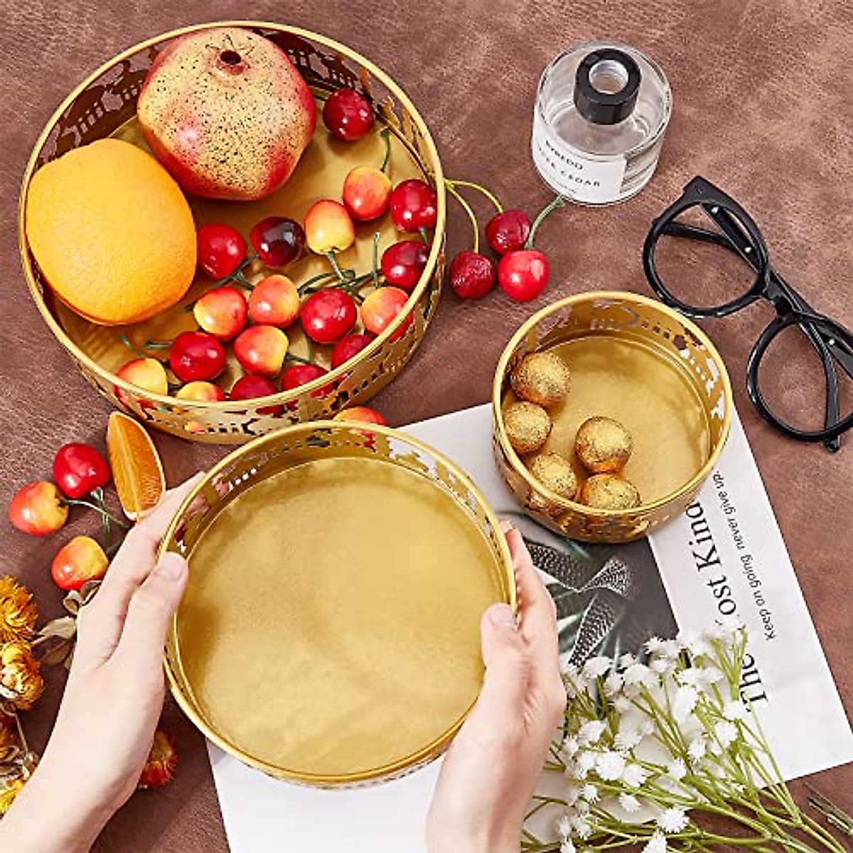 CHGCRAFT 3 Pcs 3 Sizes Metal Eid Food Tray Round Islam Platter Snack Dessert Holder Lunar Ramadan Tray Set Islam Mubarak Food Tray Decoration for RHoliday Home Party, Antique Bronze