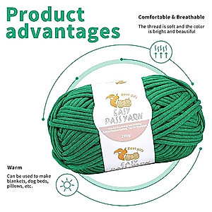 Fedmut Chunky Easy Yarn for Crocheting, 200g Crochet Yarn for Beginners with Crochet Hook, Thick Chunky Yarn with Easy-to-See Stitches for Dolls, Bags and Beginners Crocheting (Emerald Green)