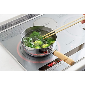 Japanese Stainless Steel Yukihira Saucepan, Made in Japan (1, 2.2 Quart)