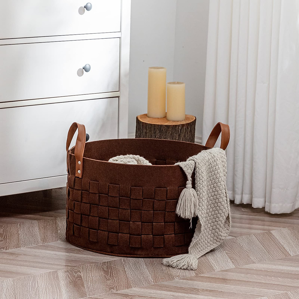 boldmonkey Laundry Basket 20" x20 x11.8, Large Felt Fabric Blanket Basket with Leather Handle, Dirt Clothes Laundry Hamper Round for Babies, Dogs and Living Room-Brown