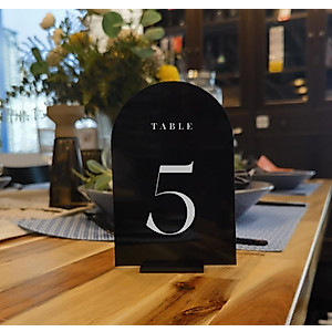 xinwant 5x7 Inch Arch Acrylic Sign with Stand,15Pack Blank Arch Acrylic Table Signs with Base for DIY Wedding Table Numbers, Arched Wedding Signage, Events& Parties (Black)