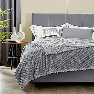 DREAMNINE Extra Large Soft Plush Fleece Bed Blanket King Size 90" x 108", Luxury Shaggy Lightweight 3D Patterned Velvet Flannel Blanket for Bedroom, Solid Gray Warm Lap Blanket for Winter Autumn, Grey