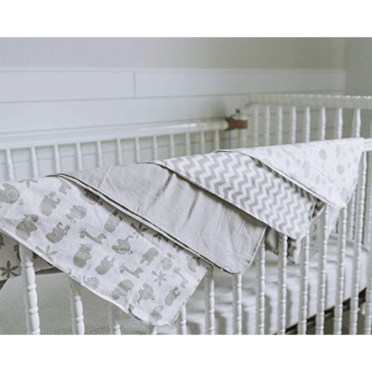 Spasilk Receiving Baby Blanket, 100% Cotton Flannel Blanket, Pack of 4, Gray Giraffe