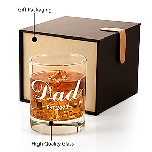 New Dad Gifts for Men- EST 2023 Funny Dad Whiskey Glass- Great Gift for Dads to Be, Expectant Father, First Time Dad, Daddy to be, From Wife, Mother, Father, Friends