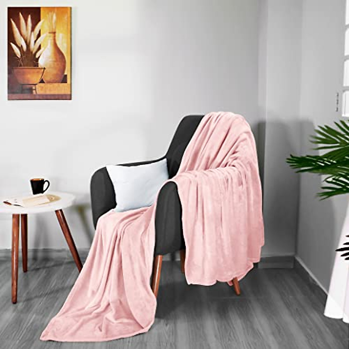 Utopia Bedding Fleece Blanket Throw Size Pink 300GSM Luxury Fuzzy Soft Anti-Static Microfiber Bed Blanket (60x50 Inches)
