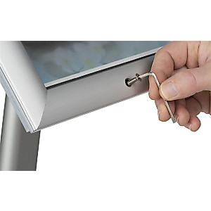 Displays2go 8.5" x 11" Outdoor Pedestal Menu Sign, Floor Standing, Snap-Open Door, Aluminum – Silver (CM8511PSV2)