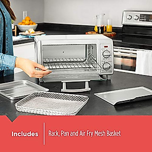 BLACK+DECKER 1150 Watts Crisp N Bake Countertop Small Air Fryer 4 Slice Toaster Pizza Oven Broiler with Timer and 5 Heat Functions, Gray