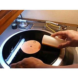 Discwasher Record Cleaner, Record Cleaner, Set of 4, Stylus Brush, Velvet Brush, Cleaning Liquid Pouch