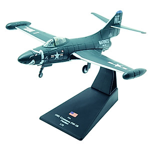 Grumman F9F-2B Panther diecast 1:72 model (Amercom SL-47)