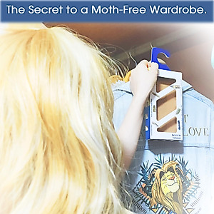 Effective Dual Moth Traps for Clothes and Pantry - Safe and Odor-Free Solution - Premium Pheromone - Pack of 4