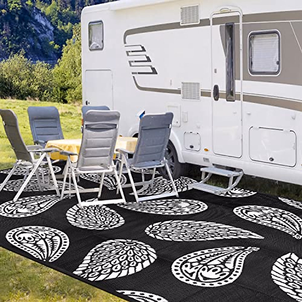Deeliva Outdoor Camping RV Rug Mat, 9'x12' Waterproof Large Camper Rug Reversible Plastic Straw Rug Outdoor Rugs for Camping, RV, Patio Clearance, Deck, Picnic, Beach (Black & White, Paisley)