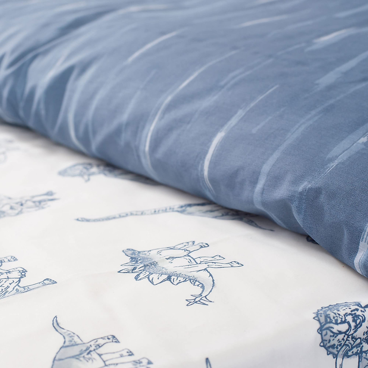 Franco Jurassic World Kids Luxury Bedding Super Soft Premium Comforter with Sham, 3 Piece Full/Queen Size, 100% Cotton (Official Universal Product)