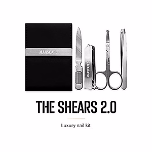 MANSCAPED® The Luxury Package 4.0 Includes: The Lawn Mower™ 4.0 Electric Trimmer, The Shears 2.0 Nail Kit, Crop Preserver™, Deodorant, Body Wash, 2-IN-1 Shampoo & Conditioner, The Shed toiletry bag