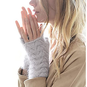 YUYOYE Angora Wool Yarn for Crochet and Knitting, Super Soft Warm Knitting Yarn Luxurious Fluffy Yarn (09-Grey)