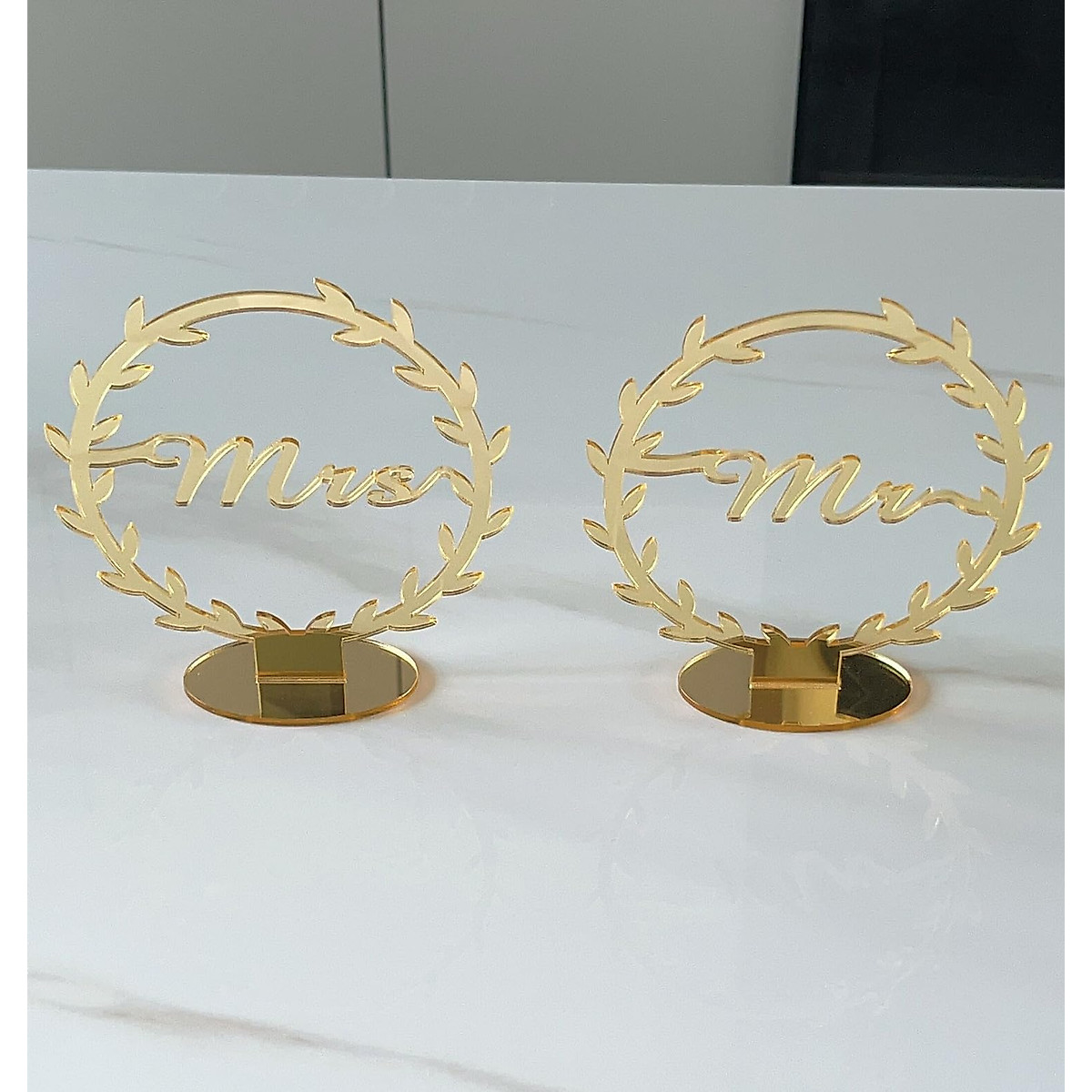 Gold Mirror MR and MRS Wedding Deco,Gold Standing Mr & Mrs Sign Rustic Mr and Mrs Sign for Sweetheart Table Decor